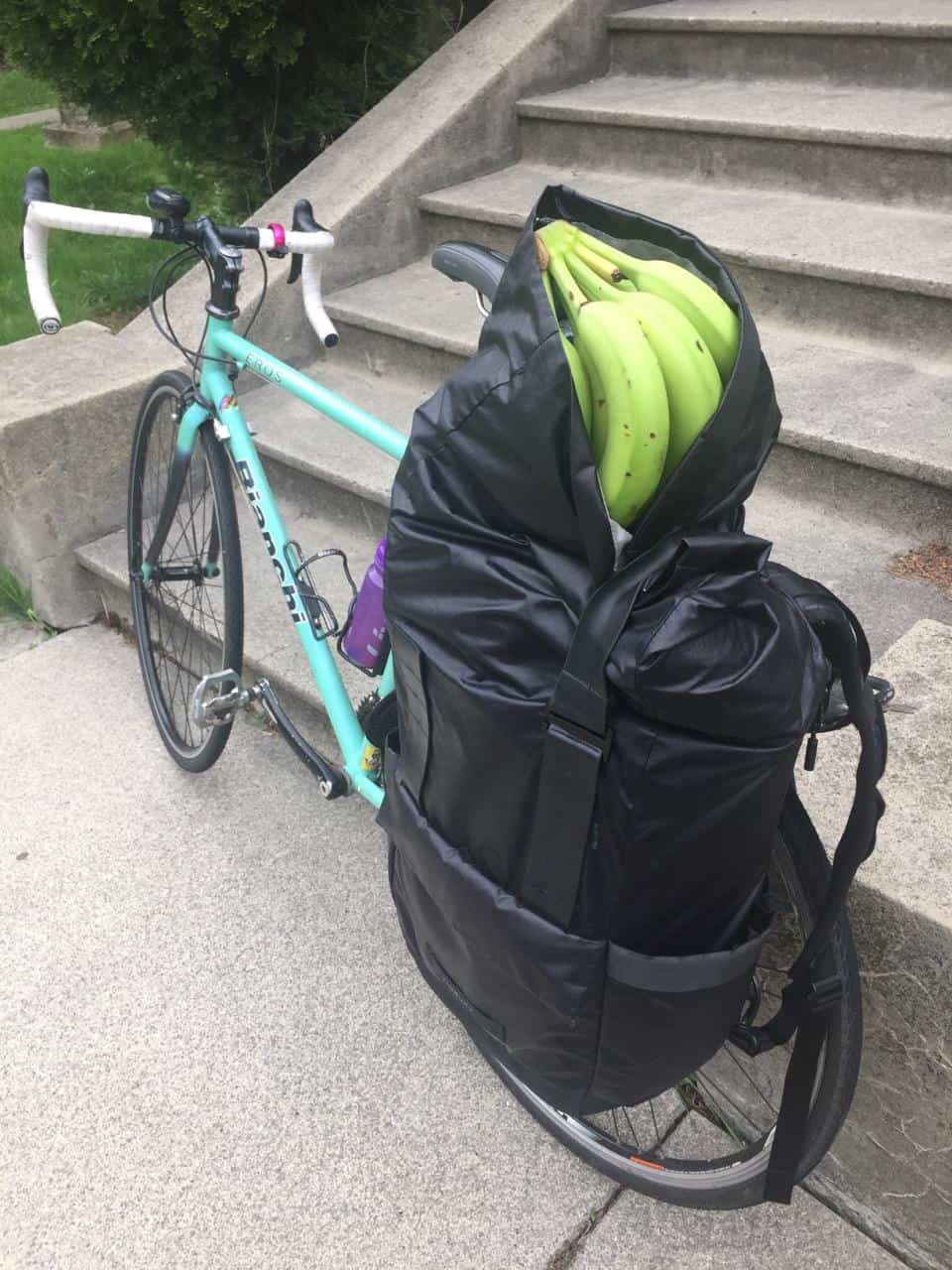 How to carry groceries on your bike : BikePGH